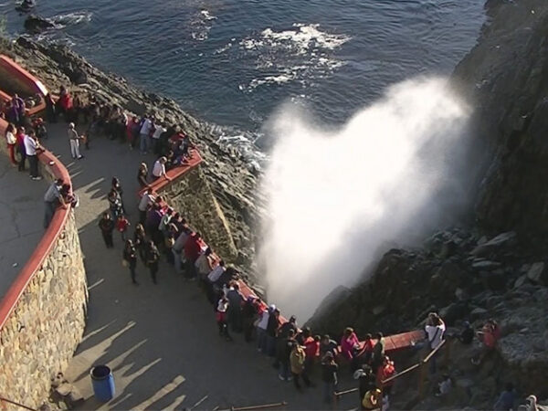 LA BUFADORA Ensenada México【 Geiser Marino de Baja California
